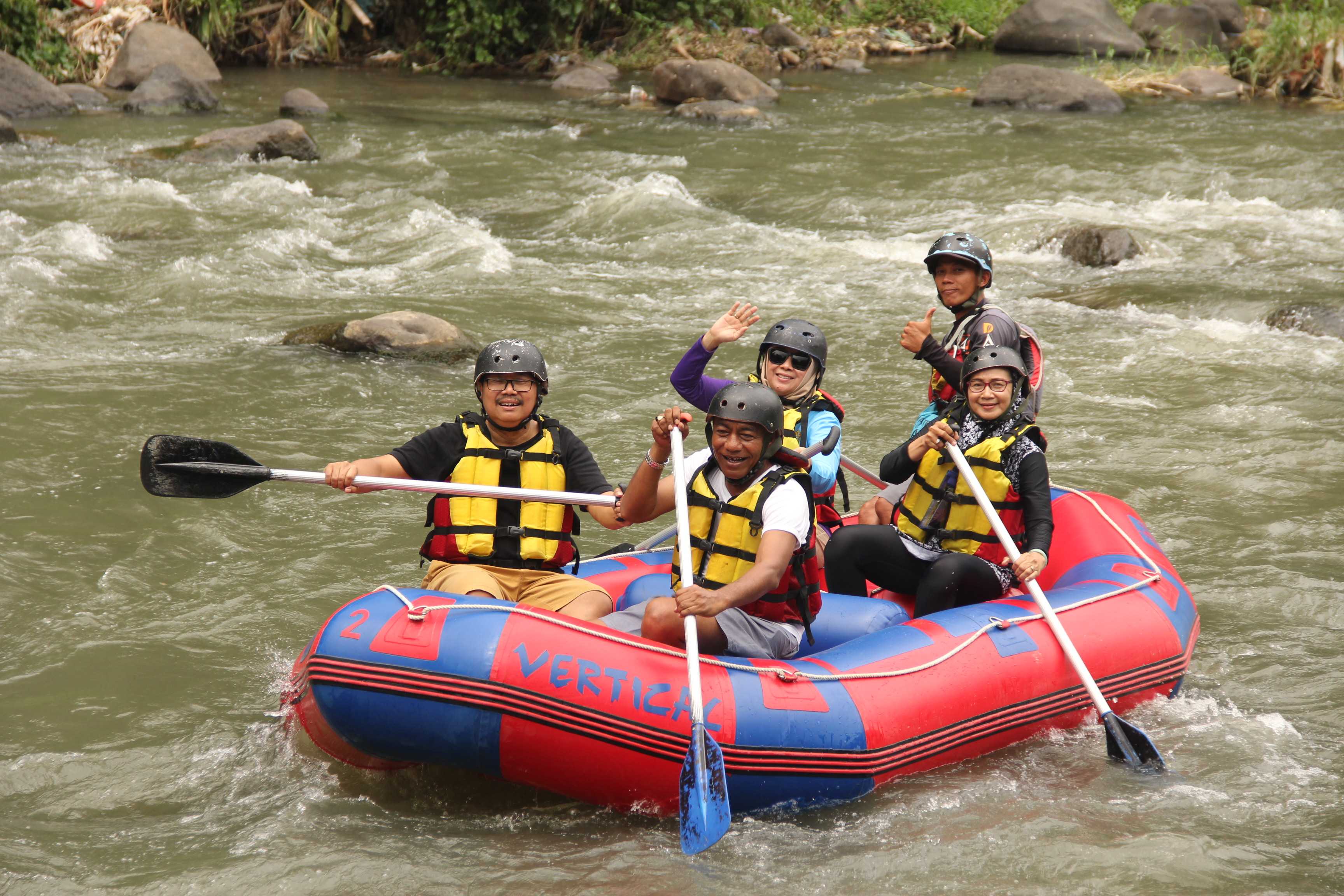 Jelajahi Sensasi Arung Jeram Sungai Elo: Pengalaman Ekstrem di Tengah ...